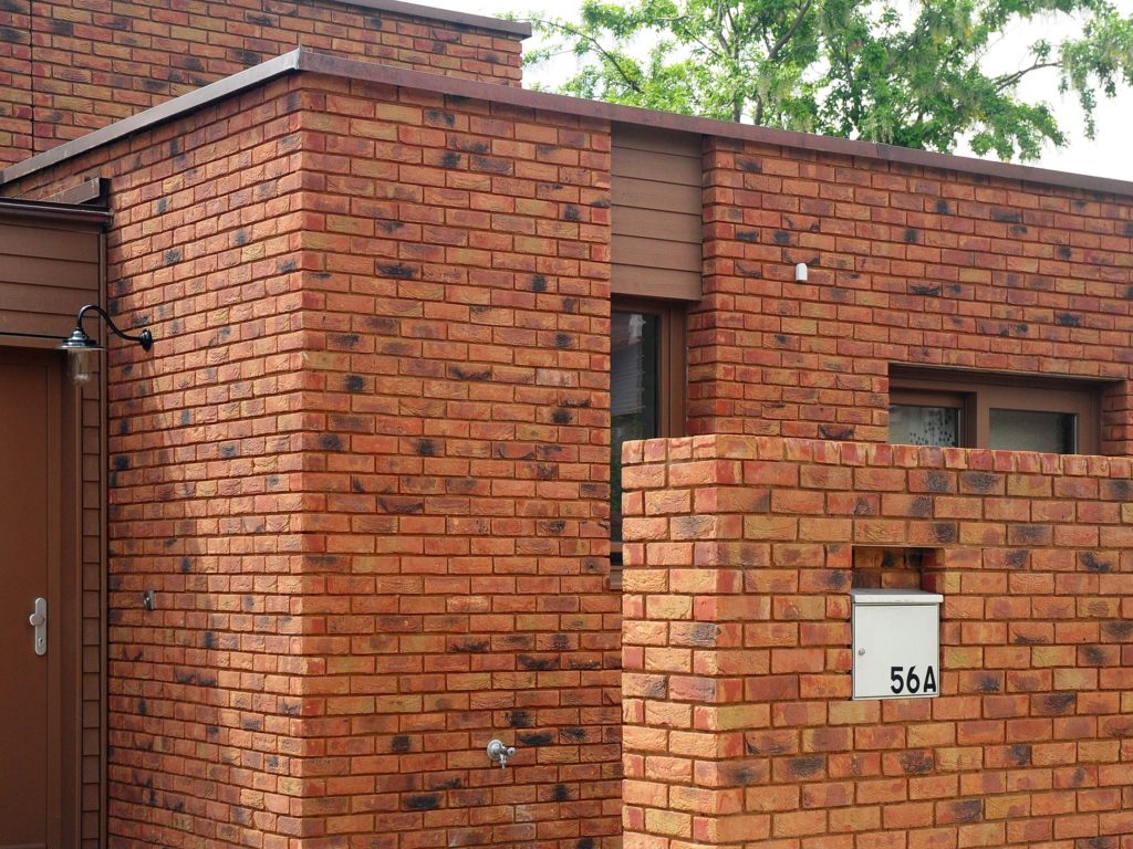 A0221 | All Brick and Stone