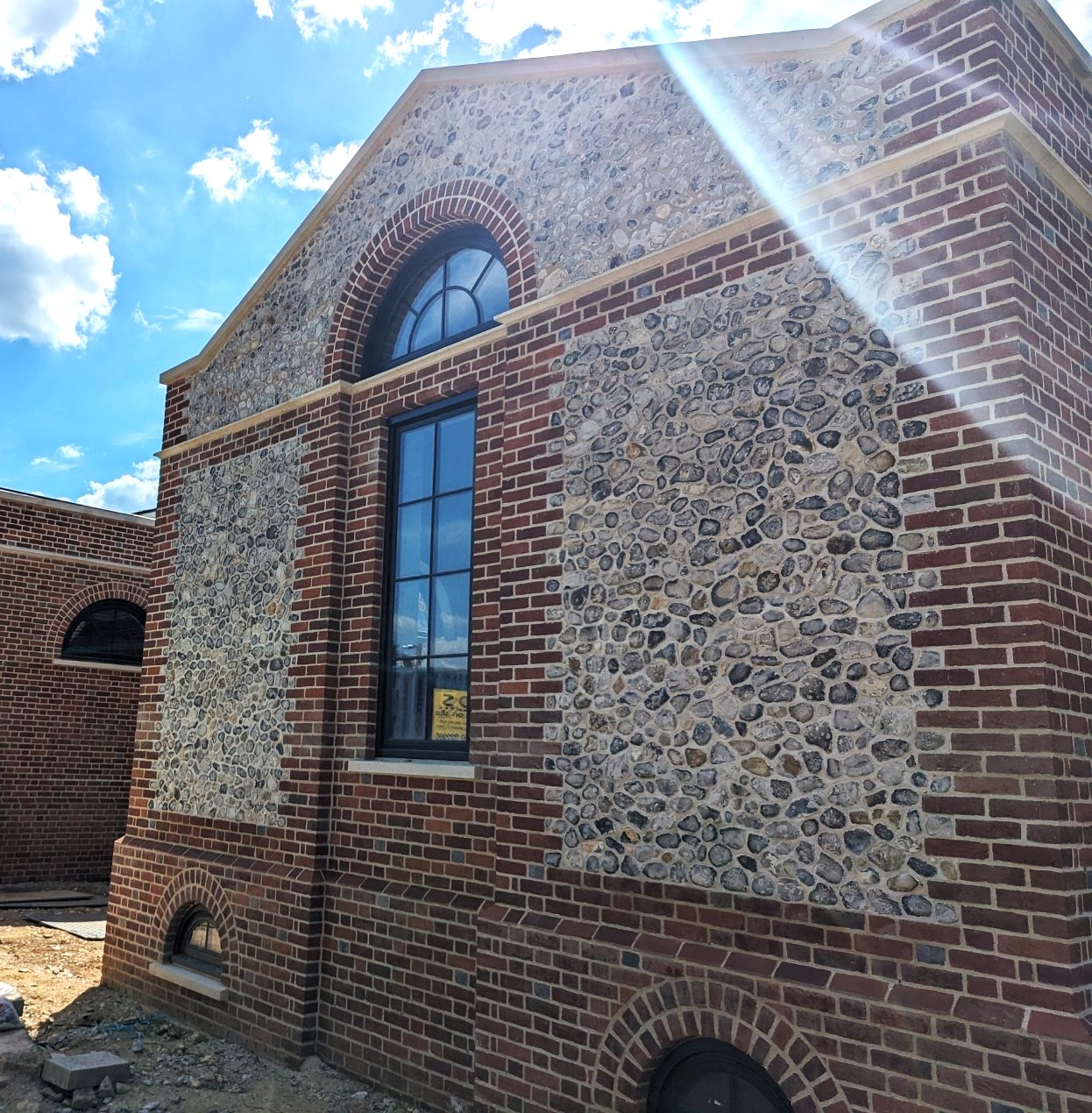 Loose Flint Premium Supplier UK | All Brick & Stone