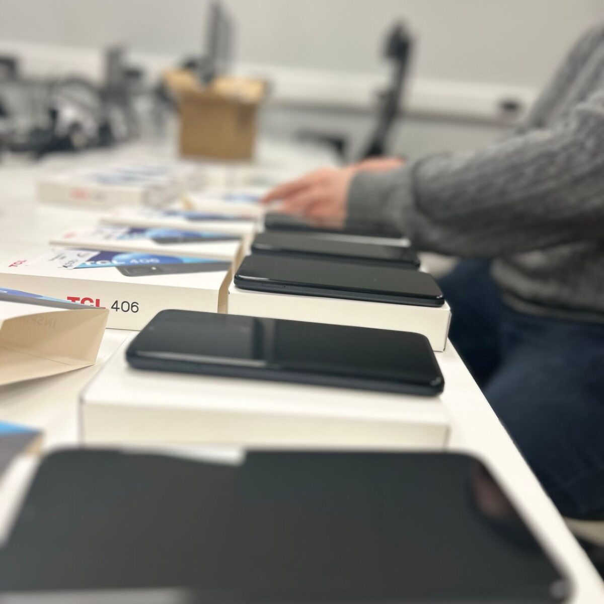 Mobile Phone Recycling: Environmental & Economic Benefits | dbfb