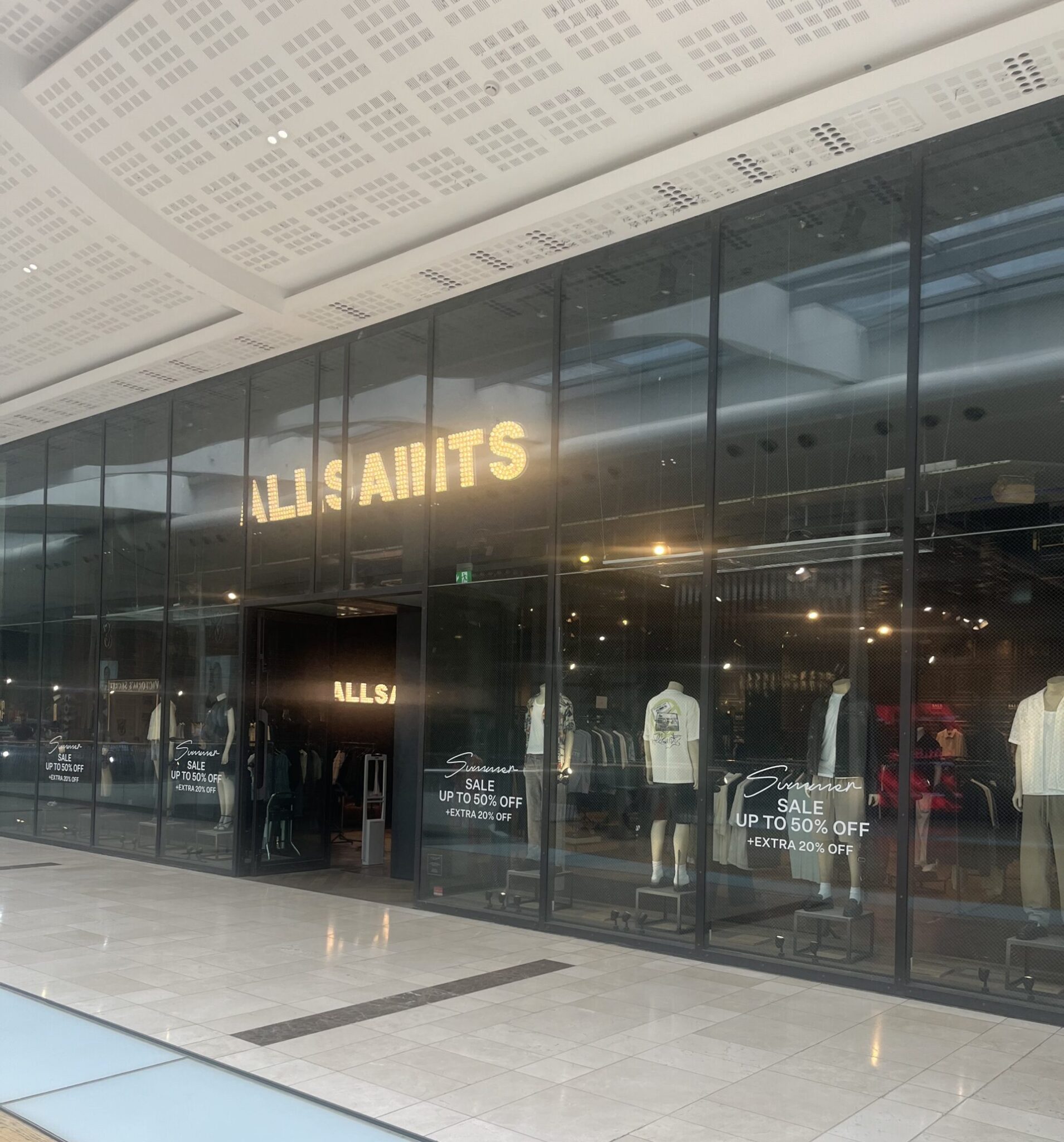 Zizzi, Derby - Derbion