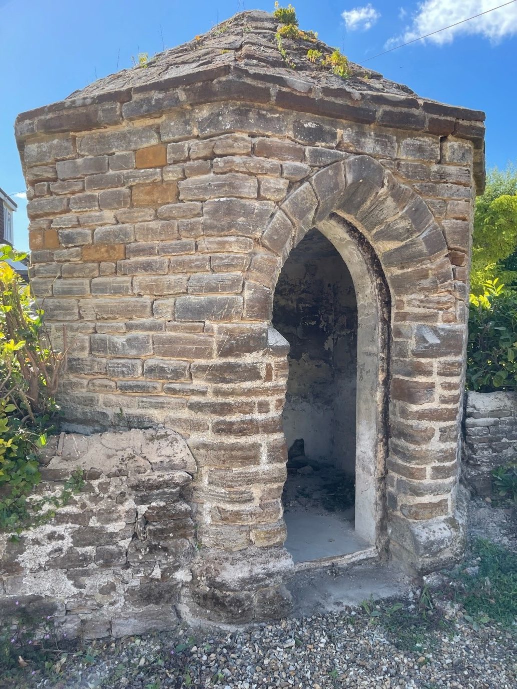 Restoration Work is Underway at Silsoe Cage | Greensand Country