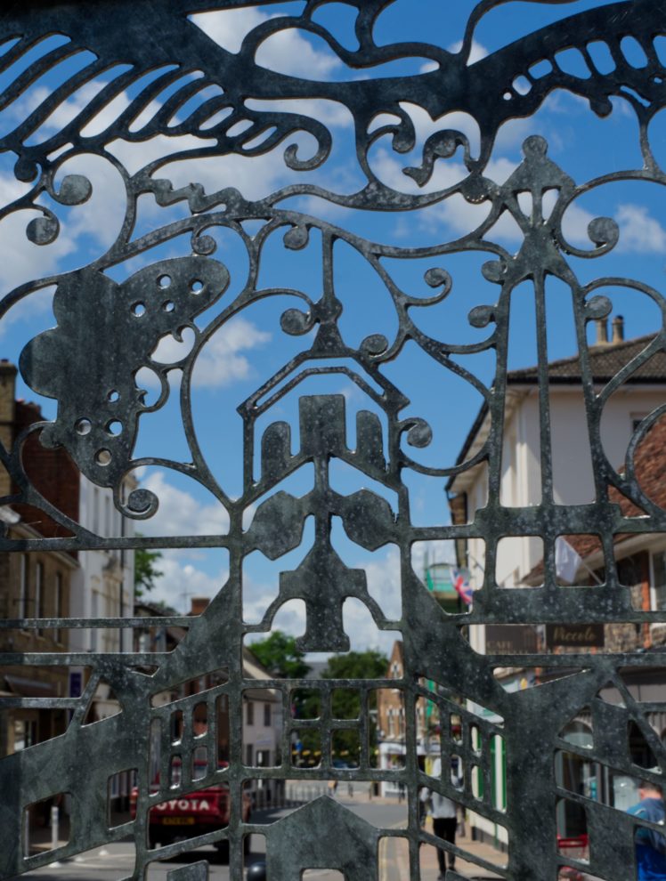 Greensand Ridge Gateway Feature officially opened in Leighton Linslade ...